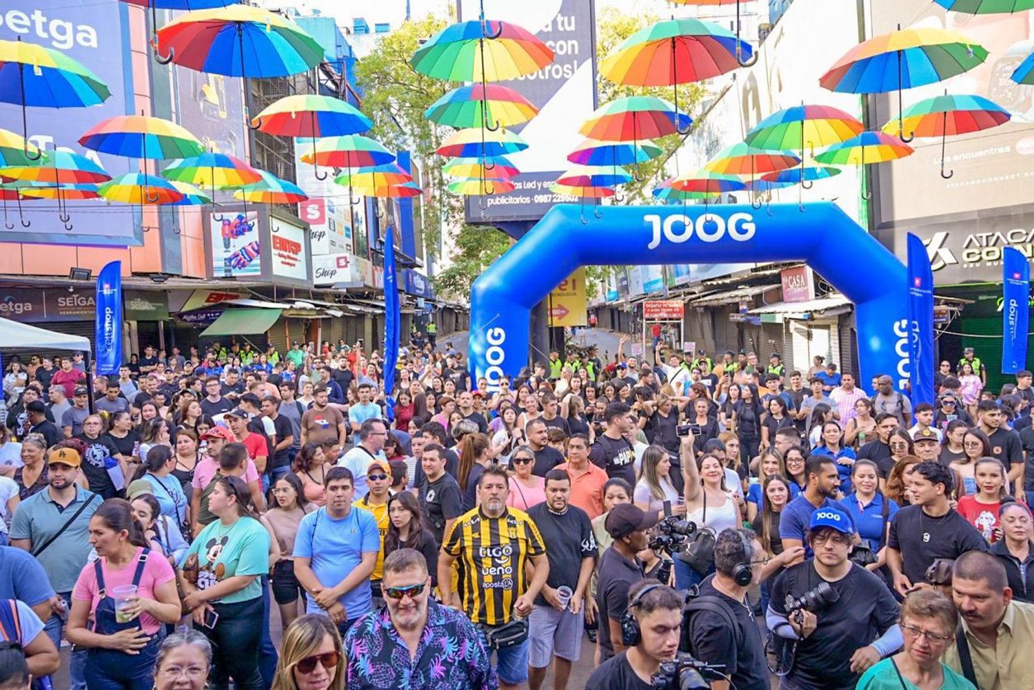Black Friday CDE cierra con récord histórico de visitantes y un fuerte ...