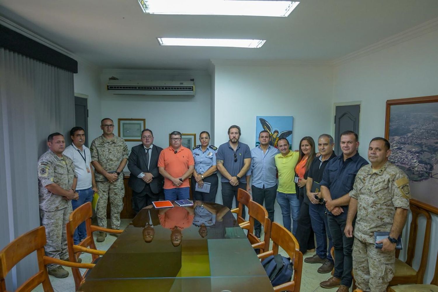 Intendente impulsa medidas conjuntas para fortalecer la seguridad ...