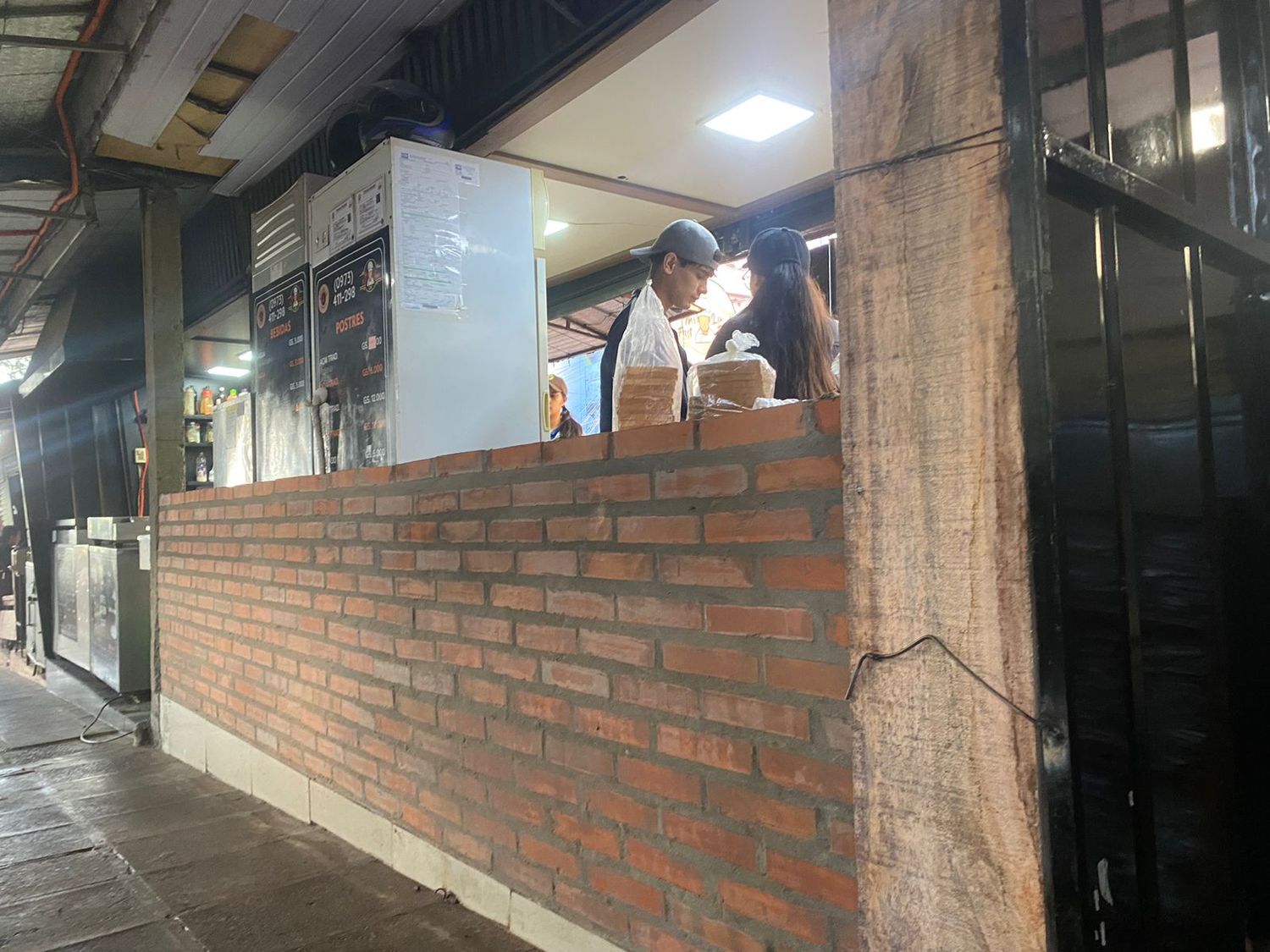Municipalidad de CDE demolió muro irregular de paseo central del ...