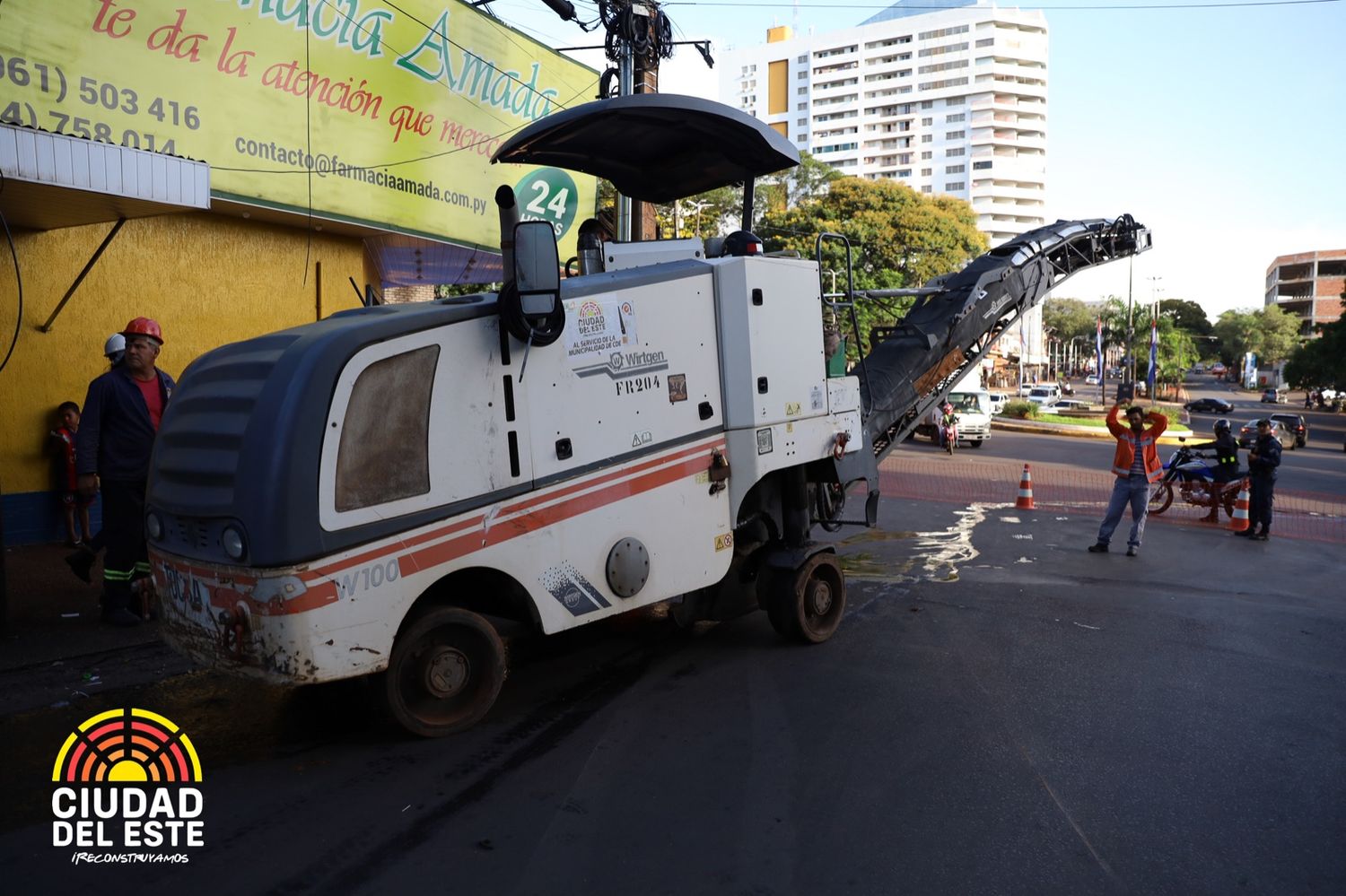 Municipalidad de CDE inició bacheo de avenidas del microcentro de la ...